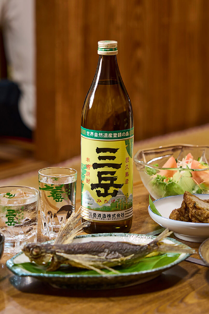 三岳酒造とは - 三岳酒造株式会社｜鹿児島県屋久島の本格焼酎・芋焼酎